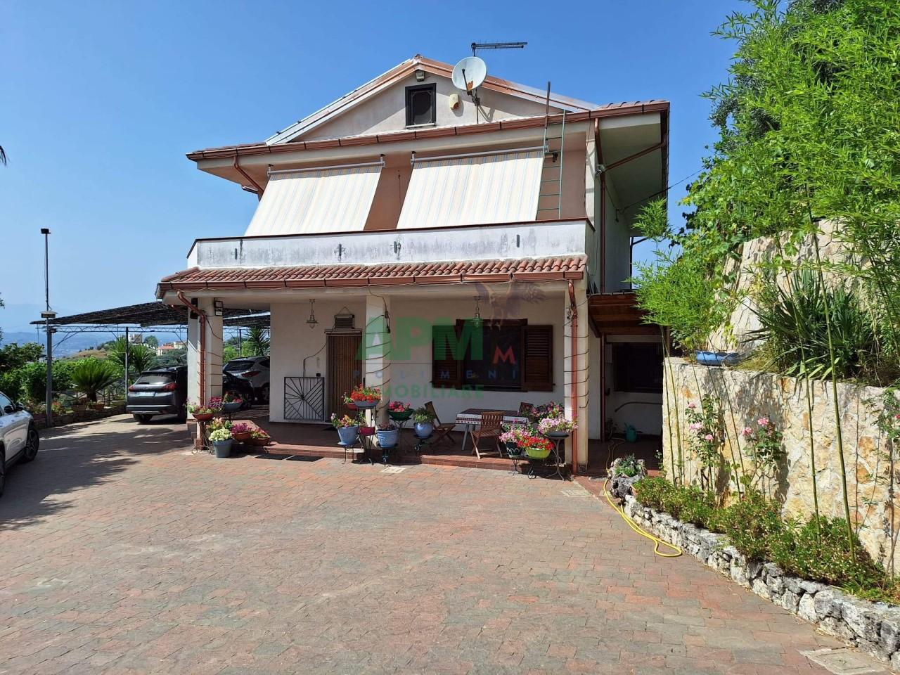 Casa indipendente in vendita a Cosenza