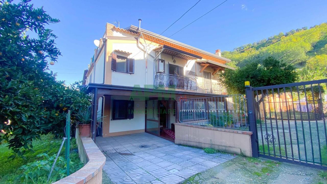 Villa in vendita a Cosenza
