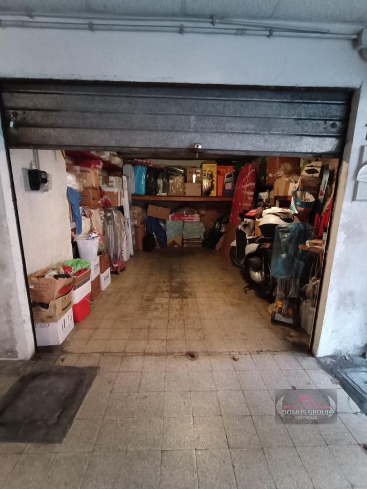 Garage in vendita a Roma