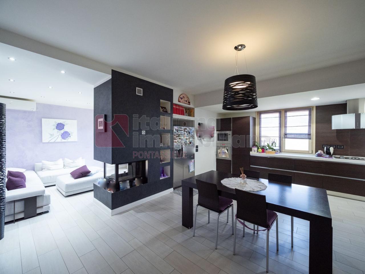 Villa in vendita a Pelago