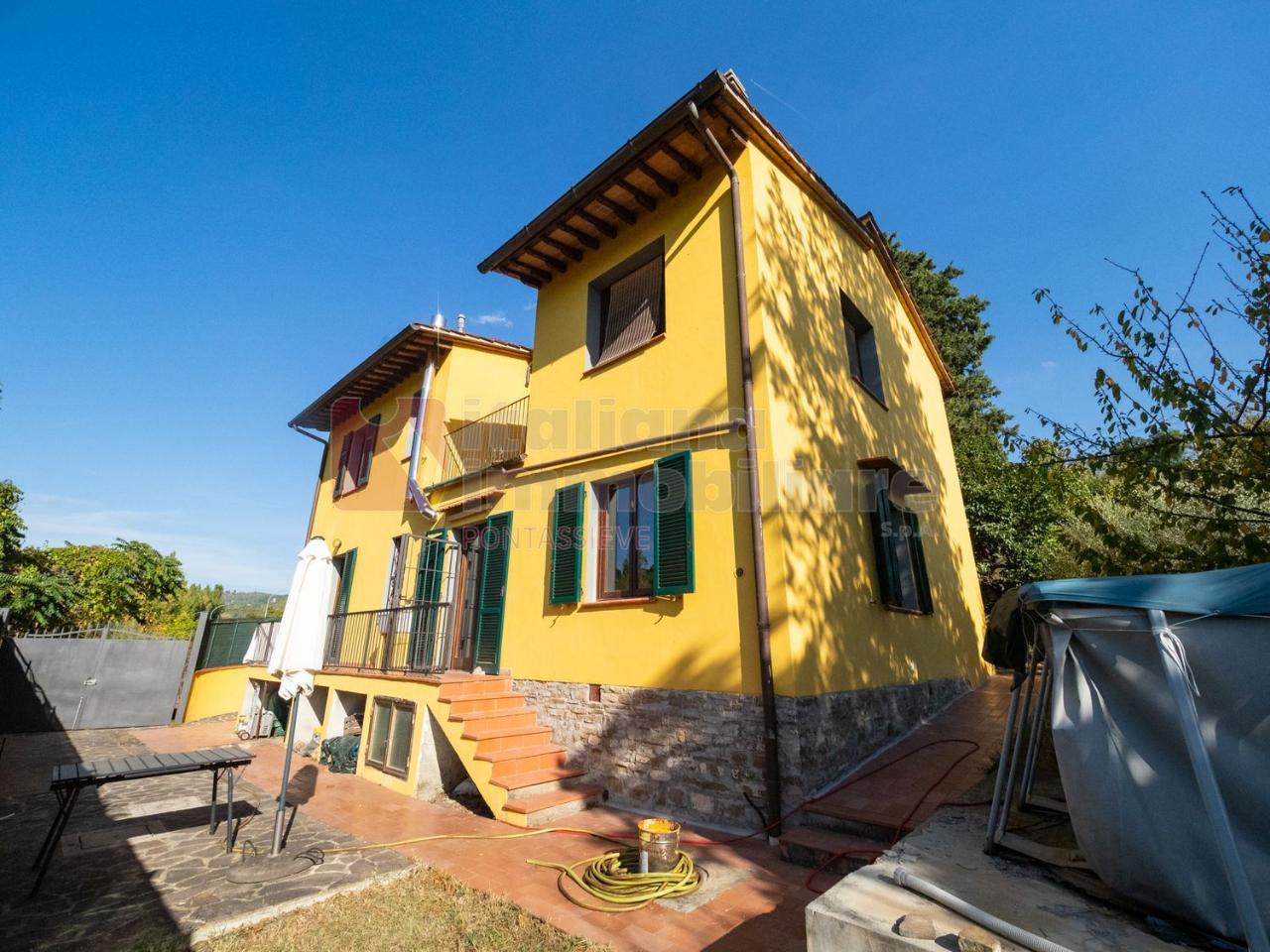 Villa in vendita a Reggello