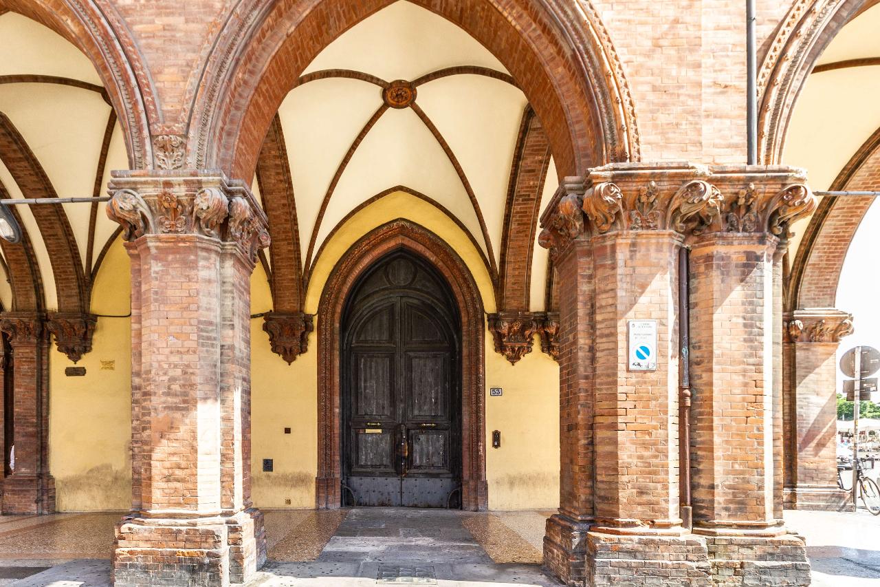 Appartamento in vendita a Bologna