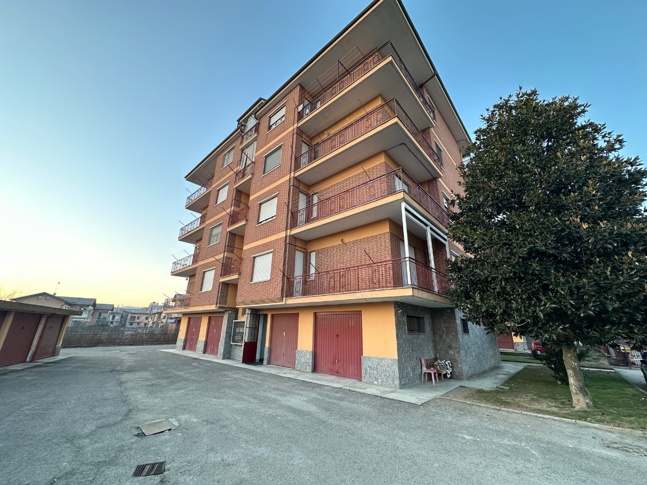 Trilocale in Via Giacomo Scotti 68, Asti