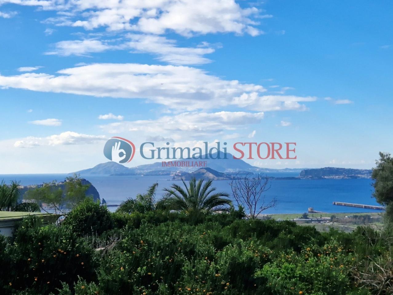 Appartamento in vendita a Napoli