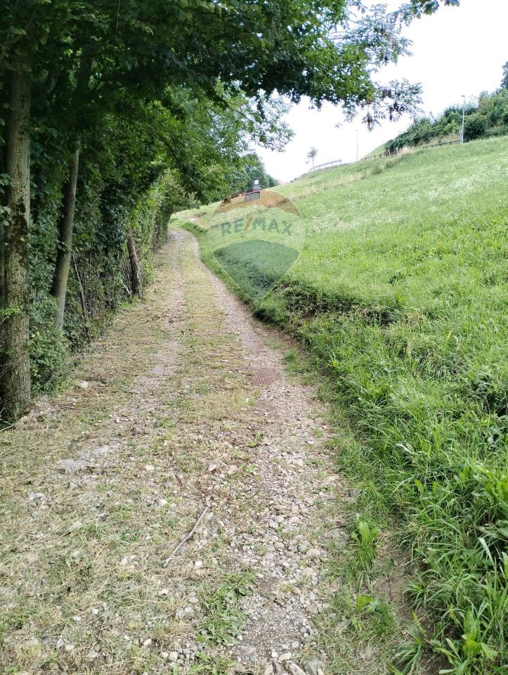 Terreno edificabile in vendita a Roncola