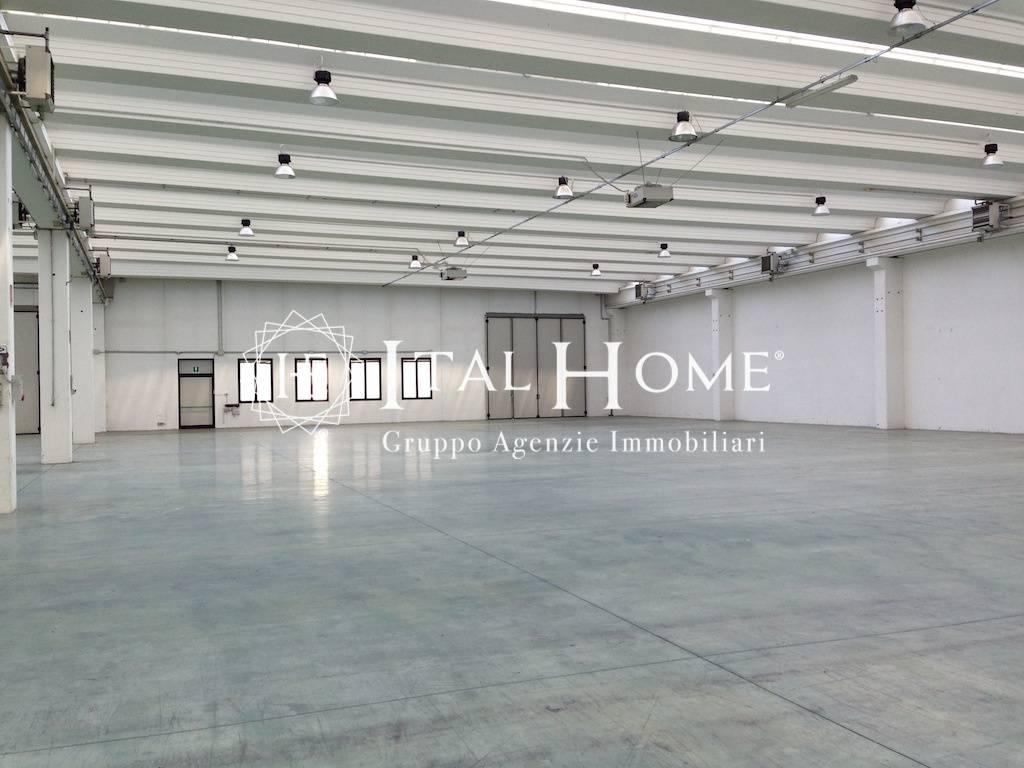 Capannone in affitto a Cisano Bergamasco