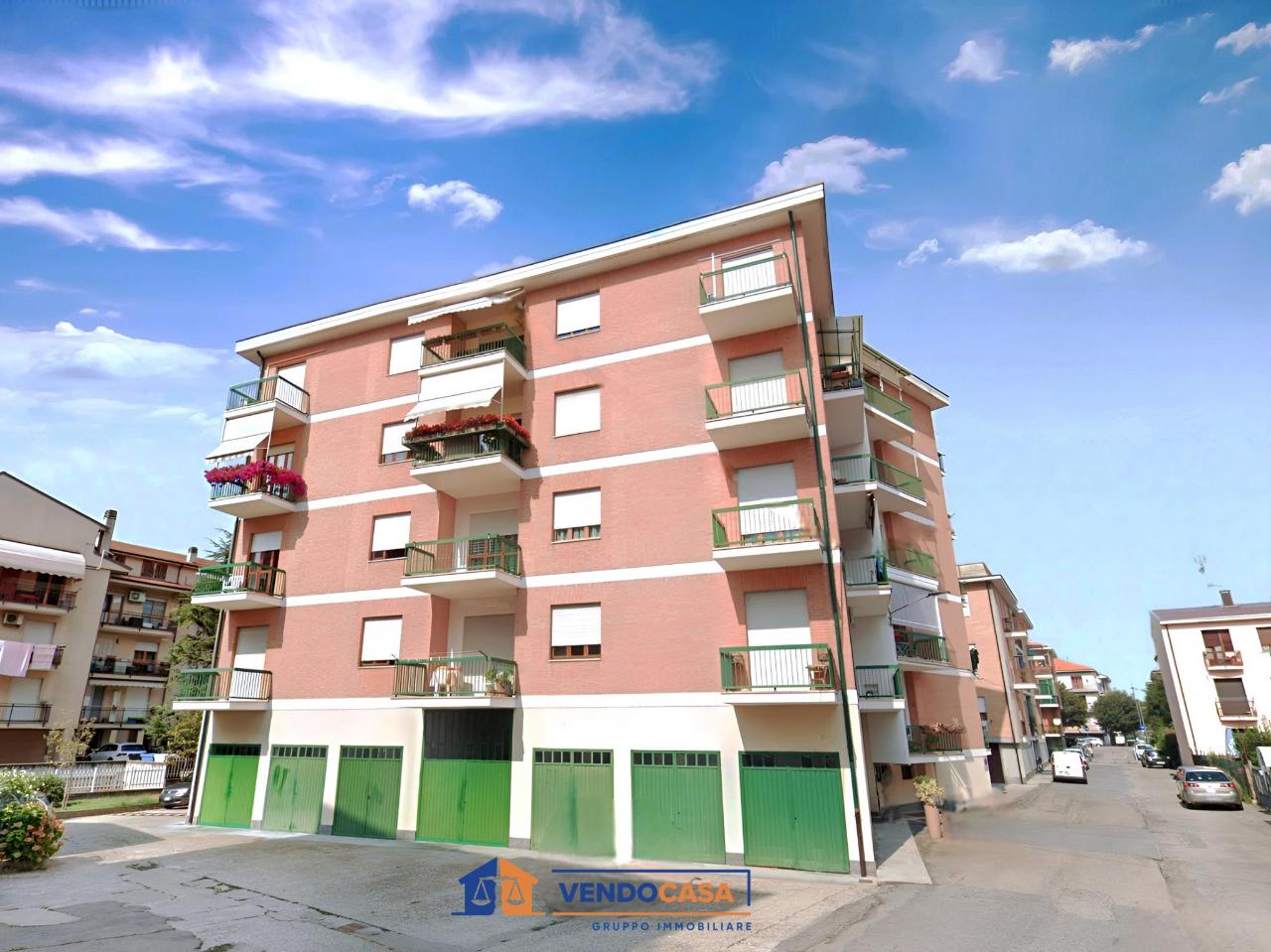 Quadrilocale in Via Cesare Pavese 5, Alba