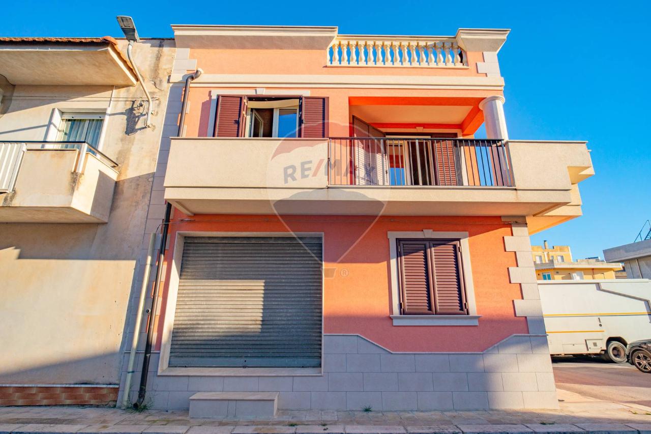 Casa indipendente in vendita a Rosolini