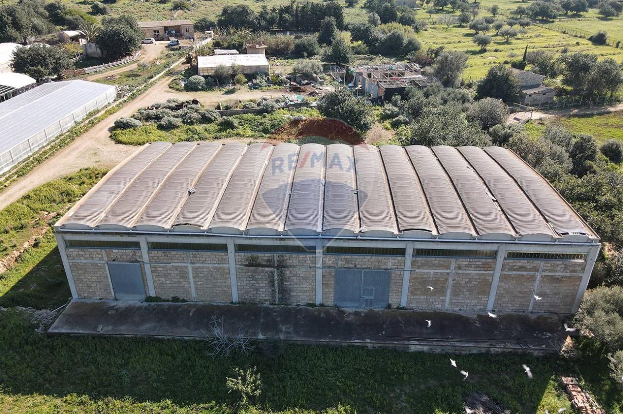 Negozio in vendita a Scicli