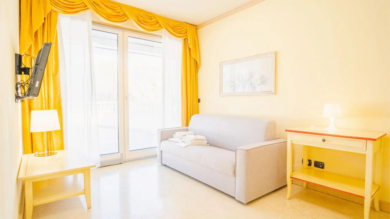 Appartamento in vendita a Desenzano Del Garda