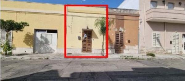 Appartamento in vendita a Campi Salentina