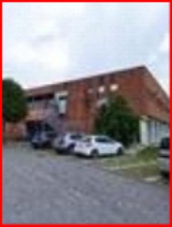 Negozio in vendita a Verano Brianza