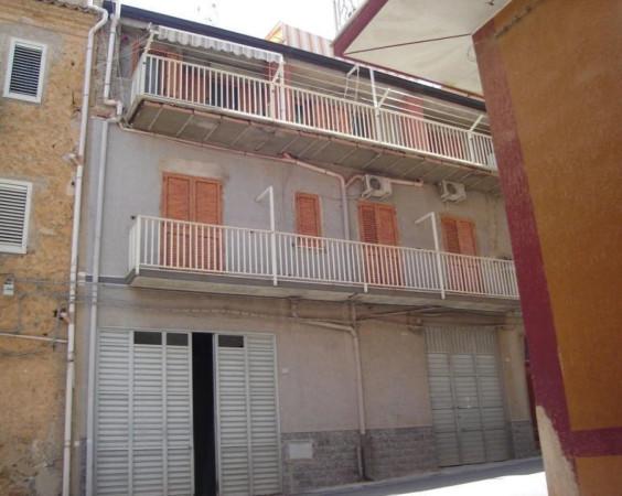 Appartamento in vendita a Naro