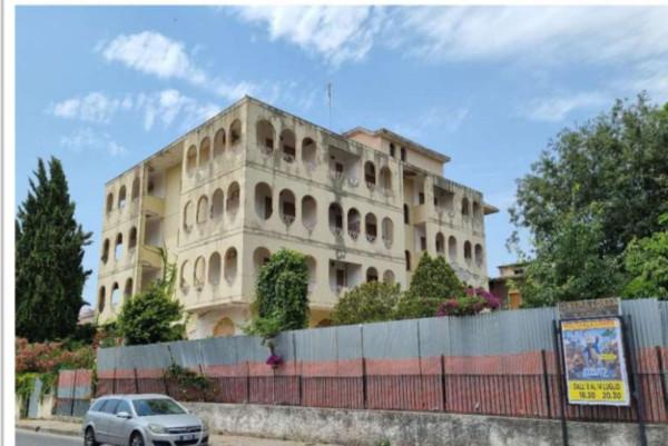 Albergo in vendita a Praia A Mare