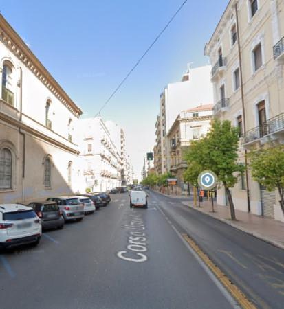 Magazzino in vendita a Taranto