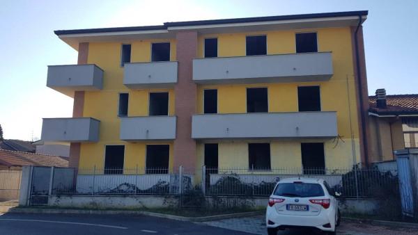 Palazzo in vendita a Robecchetto Con Induno