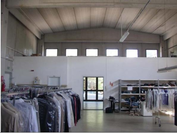 Capannone in vendita a Irsina