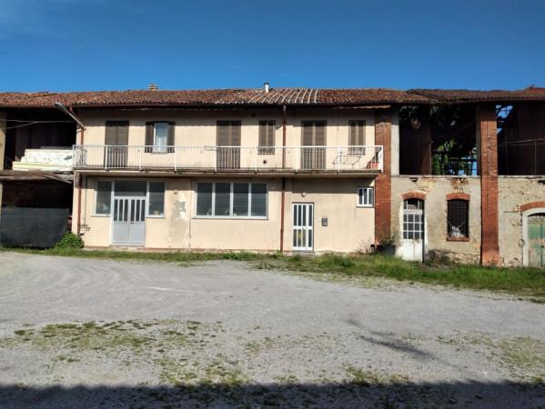 Appartamento in vendita a Besana In Brianza