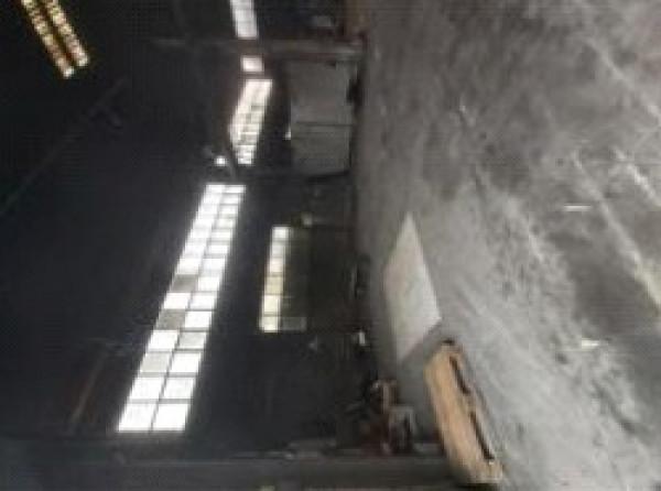Capannone in vendita a Piacenza