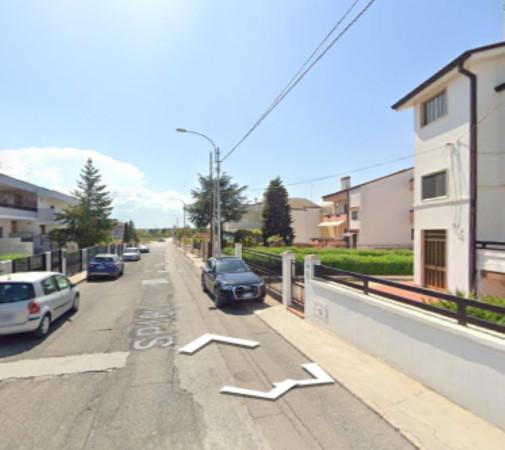 Negozio in vendita a Santeramo In Colle