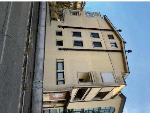 Negozio in vendita a Arezzo