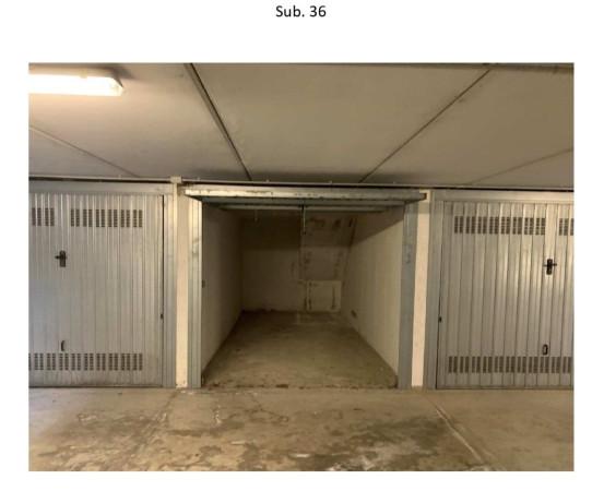 Garage - Posto auto in vendita a Introbio
