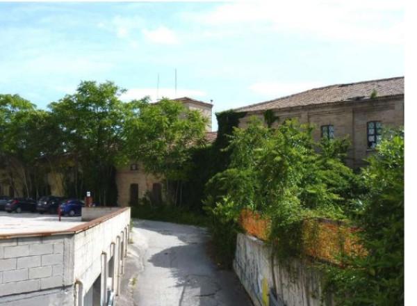 Magazzino in vendita a Jesi