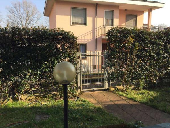 Appartamento in vendita a Caponago