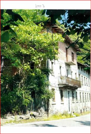 Magazzino in vendita a Pogno