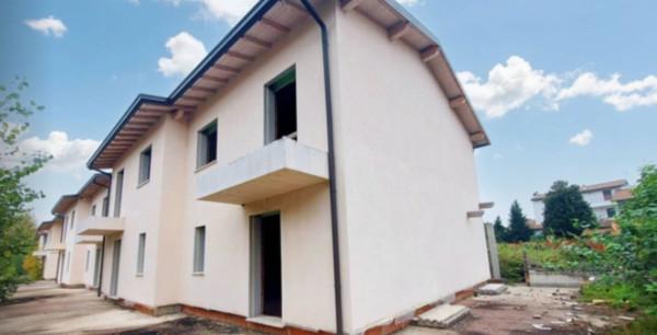 Villa plurifamiliare in vendita a Motta Visconti