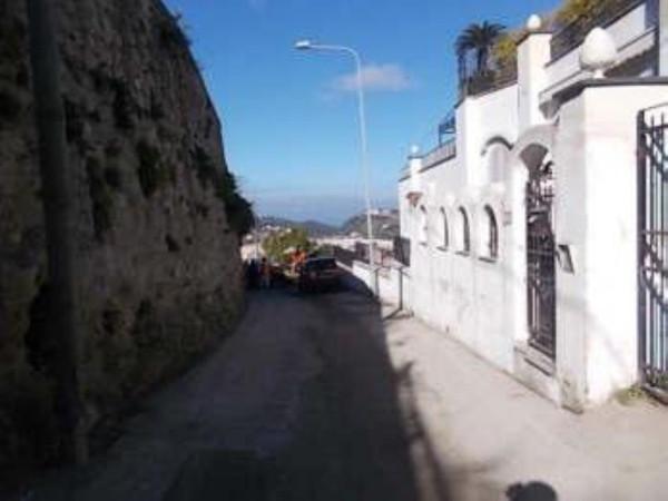 Magazzino in vendita a Casamicciola Terme