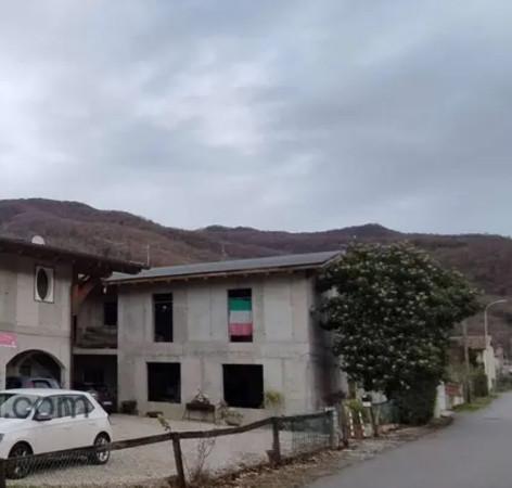 Capannone in vendita a Attimis