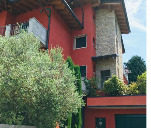 Villa in vendita a Leffe