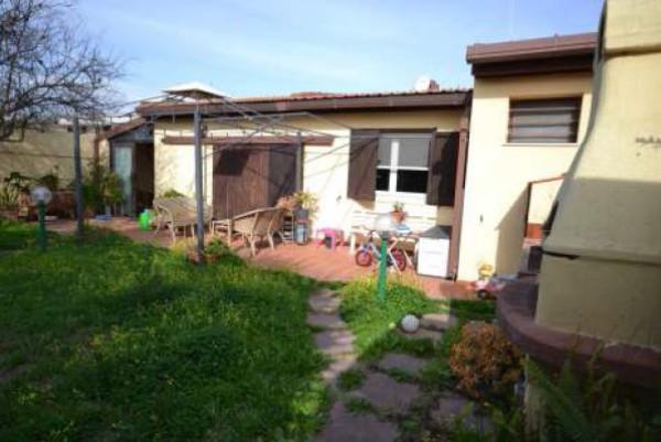 Villa plurifamiliare in vendita a Quartu Sant'Elena