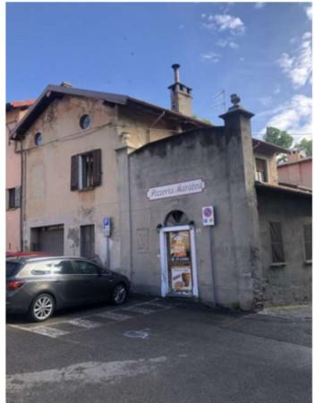 Appartamento in vendita a Azzate