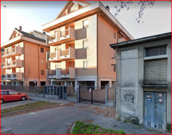 Garage - Posto auto in vendita a Locate Di Triulzi