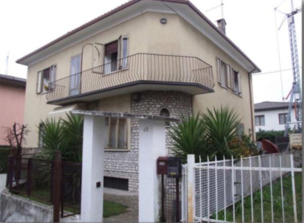 Appartamento in villa in vendita a Bassano Del Grappa