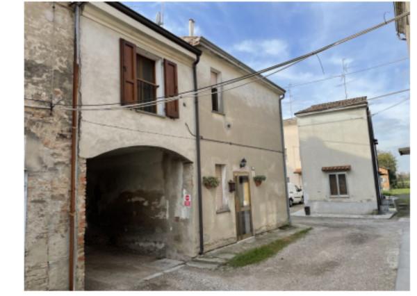 Appartamento in vendita a Novi Di Modena