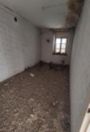 Appartamento in vendita a Lungavilla