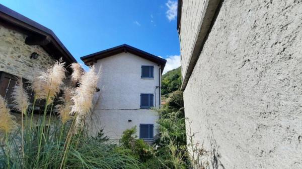 Appartamento in vendita a Buglio In Monte