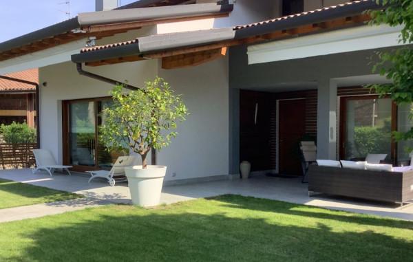Villa in vendita a Seriate