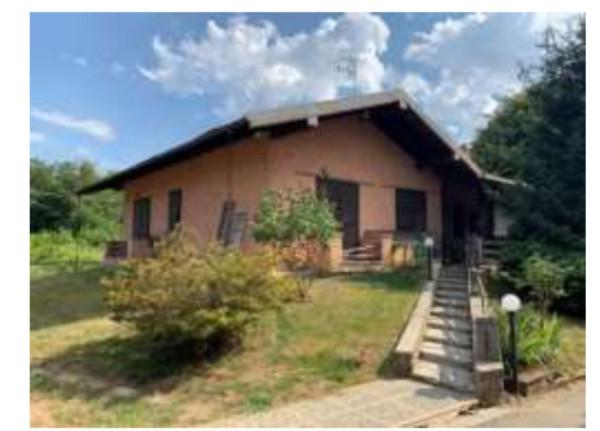 Appartamento in villa in vendita a Boca