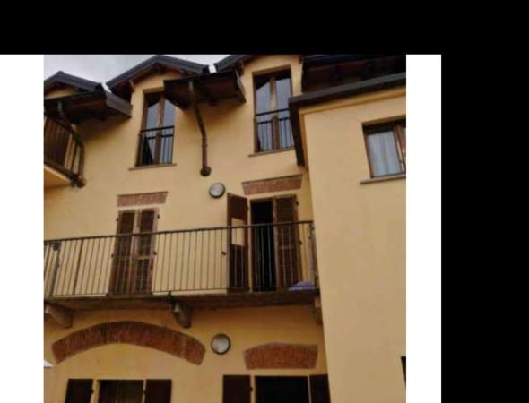 Appartamento in vendita a Bisuschio