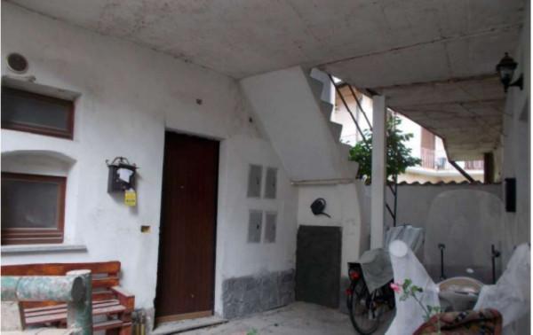 Appartamento in vendita a Gazzada Schianno