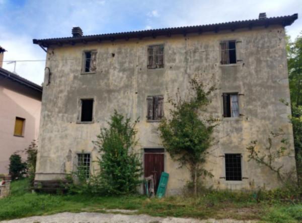 Appartamento in vendita a Lizzano In Belvedere