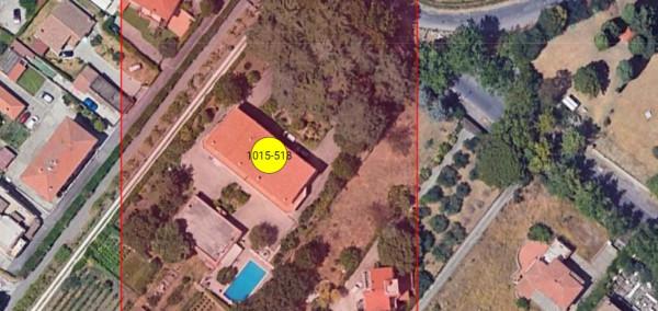 Villa bifamiliare in vendita a Roma