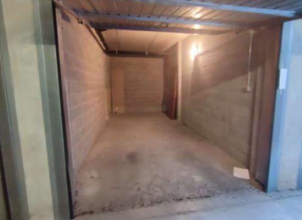 Garage - Posto auto in vendita a Gessate