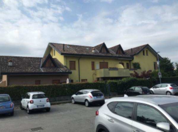 Appartamento in vendita a Cavenago Di Brianza