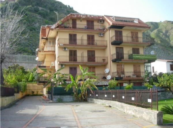 Appartamento in vendita a Letojanni