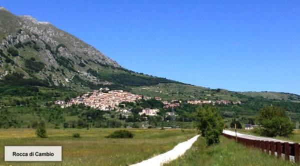 Terreno edificabile residenziale in vendita a Rocca Di Cambio